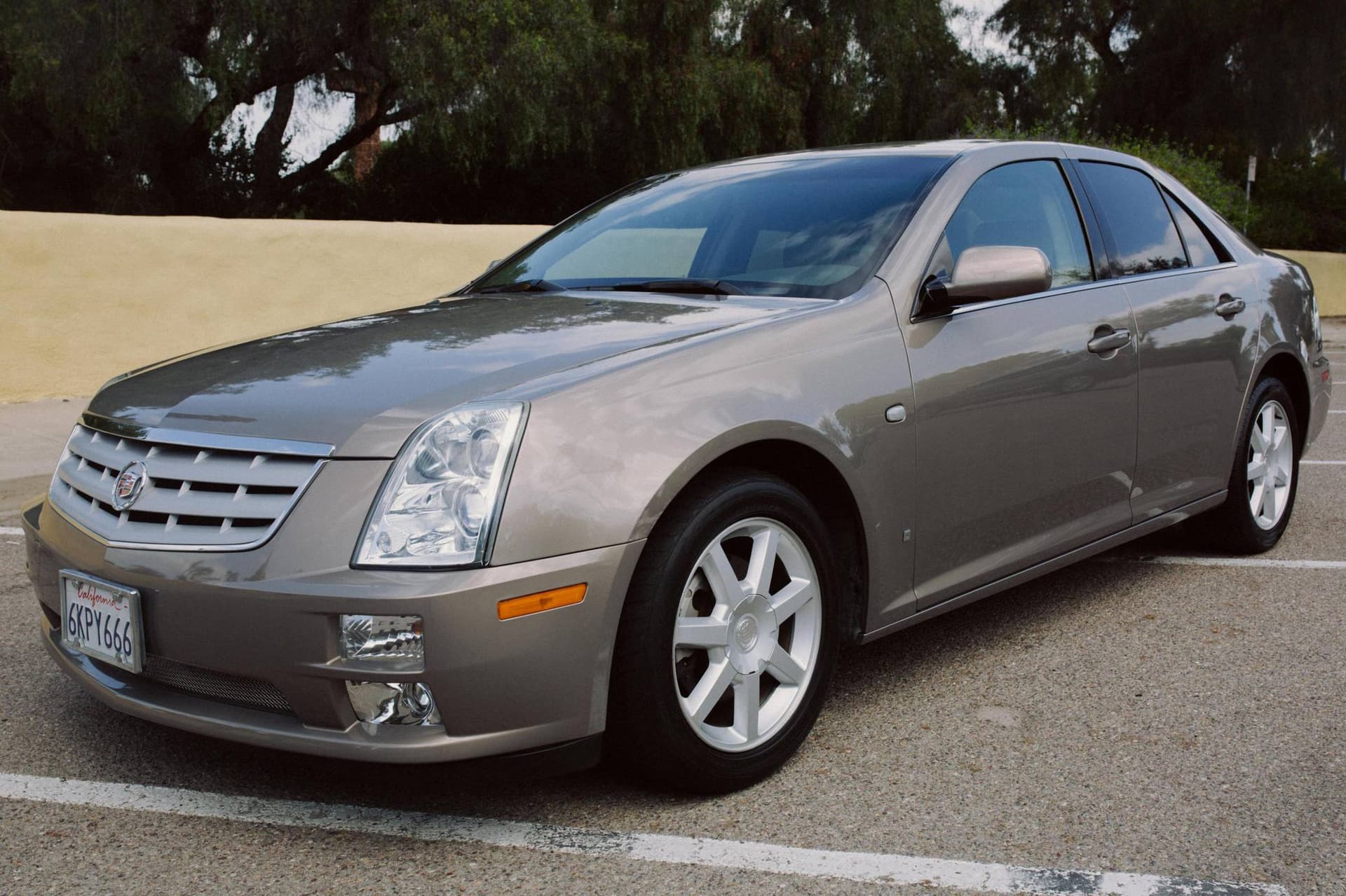 Cadillac Classic Cars - Old Cars Data